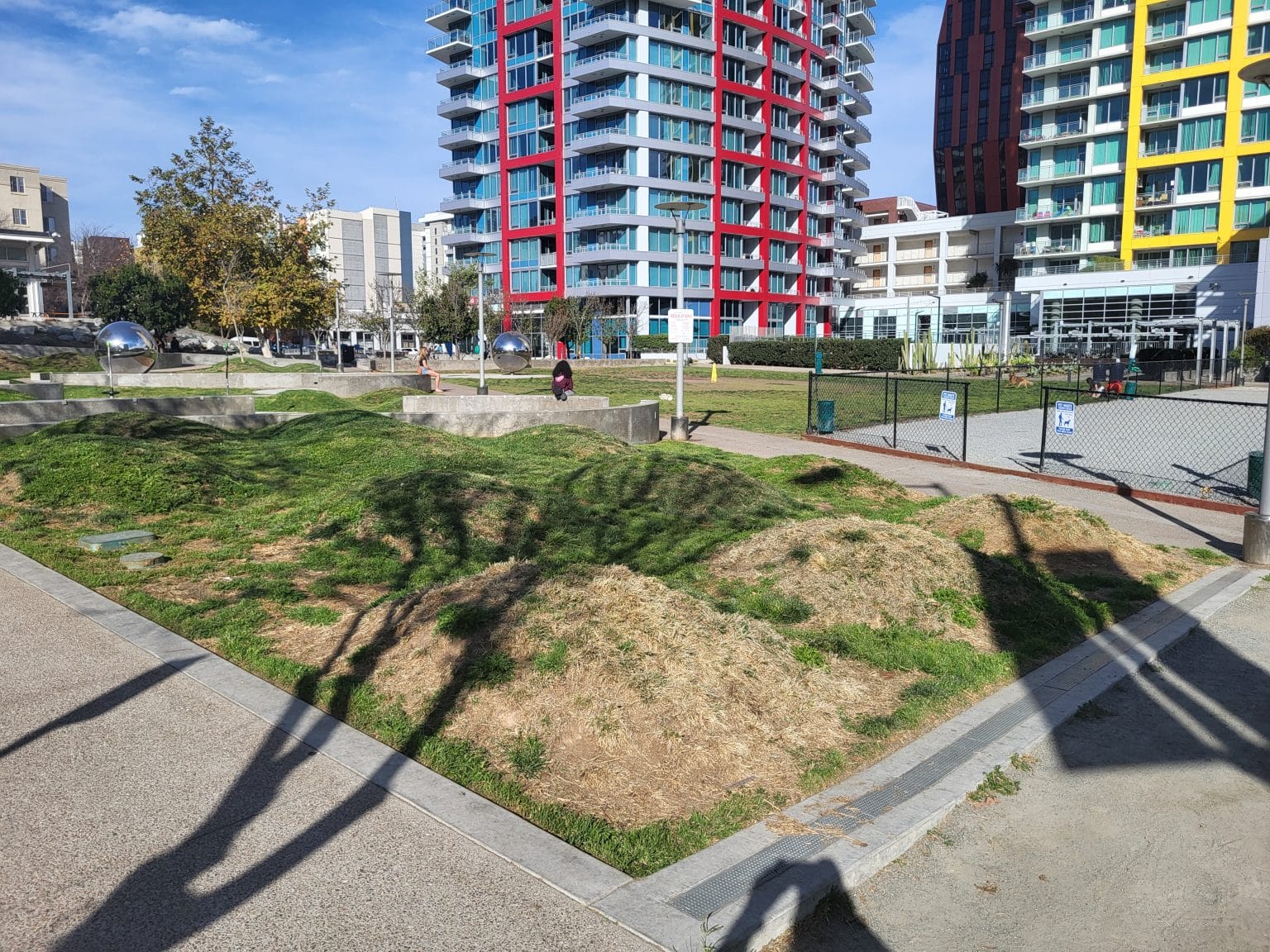 Blighted Fault Line Park In East Village Remains A Monument To Bad ...